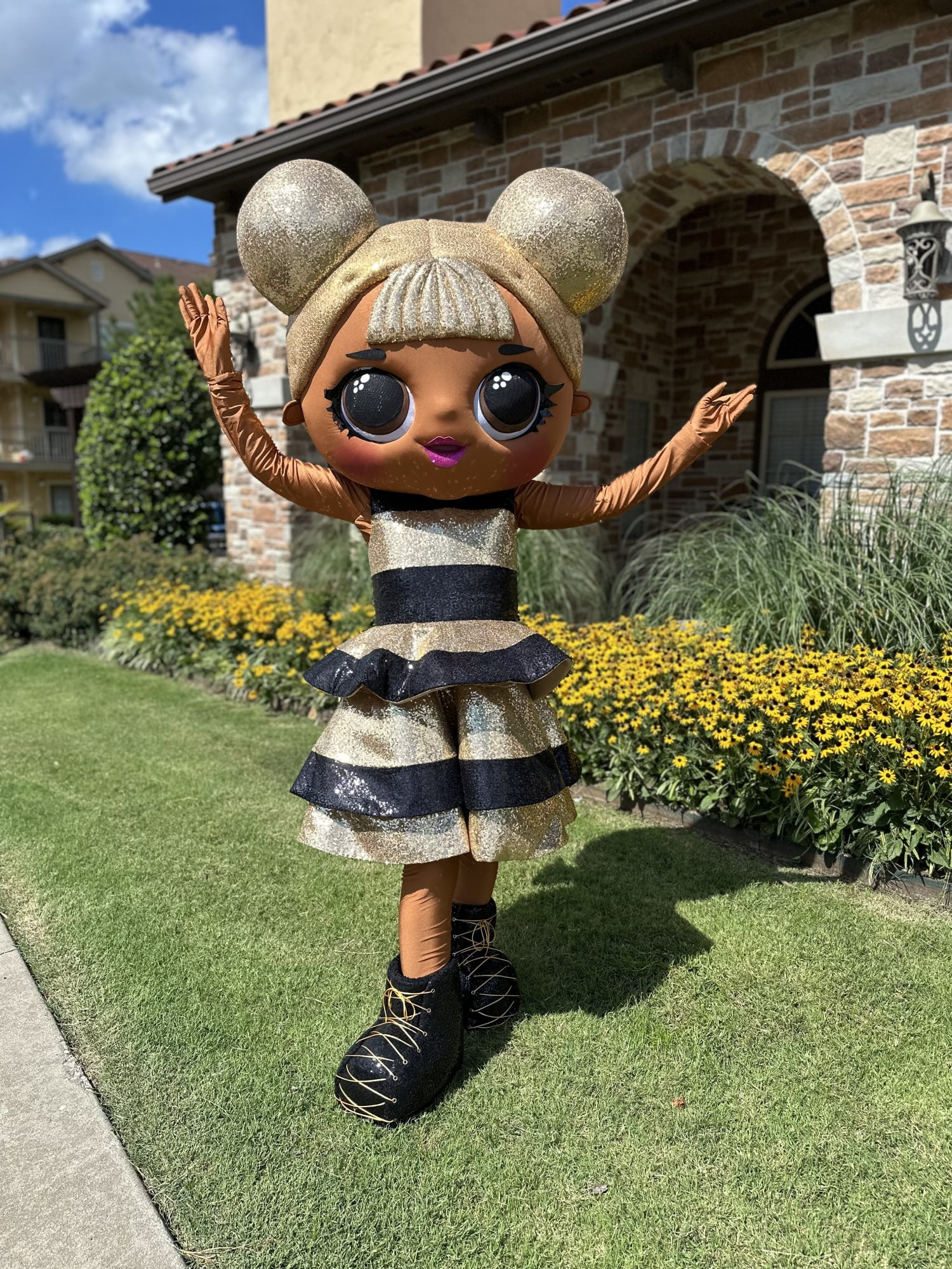 L.O.L. BEE Mascot - BISON PARTY RENTAL